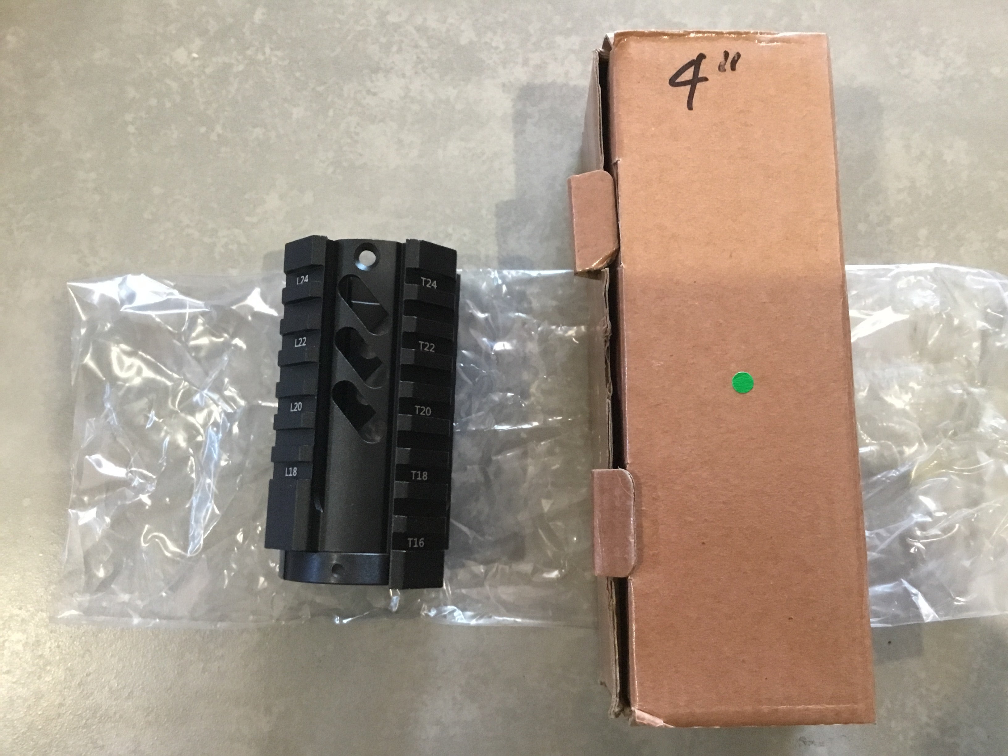 4 inch Quad rail hand guard – Rosies blasters and hobby products